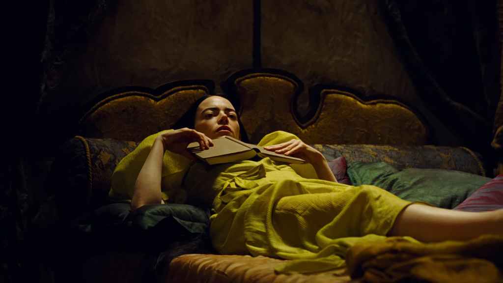 Poor Things (Movie Review) | Yorgos Lanthimos’ Cinematic Exploration of ...